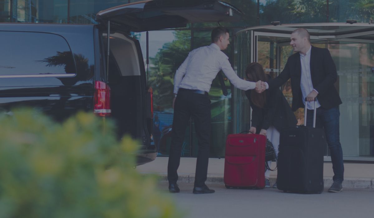 Airport & City Transfers | Reliable Taxi & Shuttle Service – Connecto
